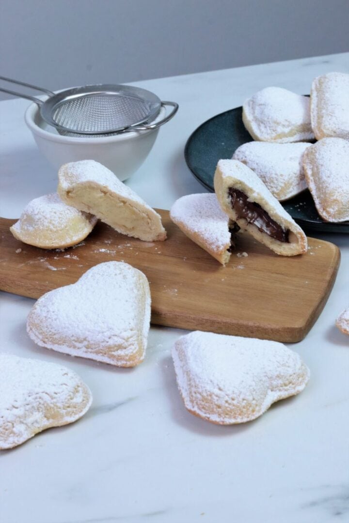 Custard and Nutella filled cookies | Fuzz and Buzz